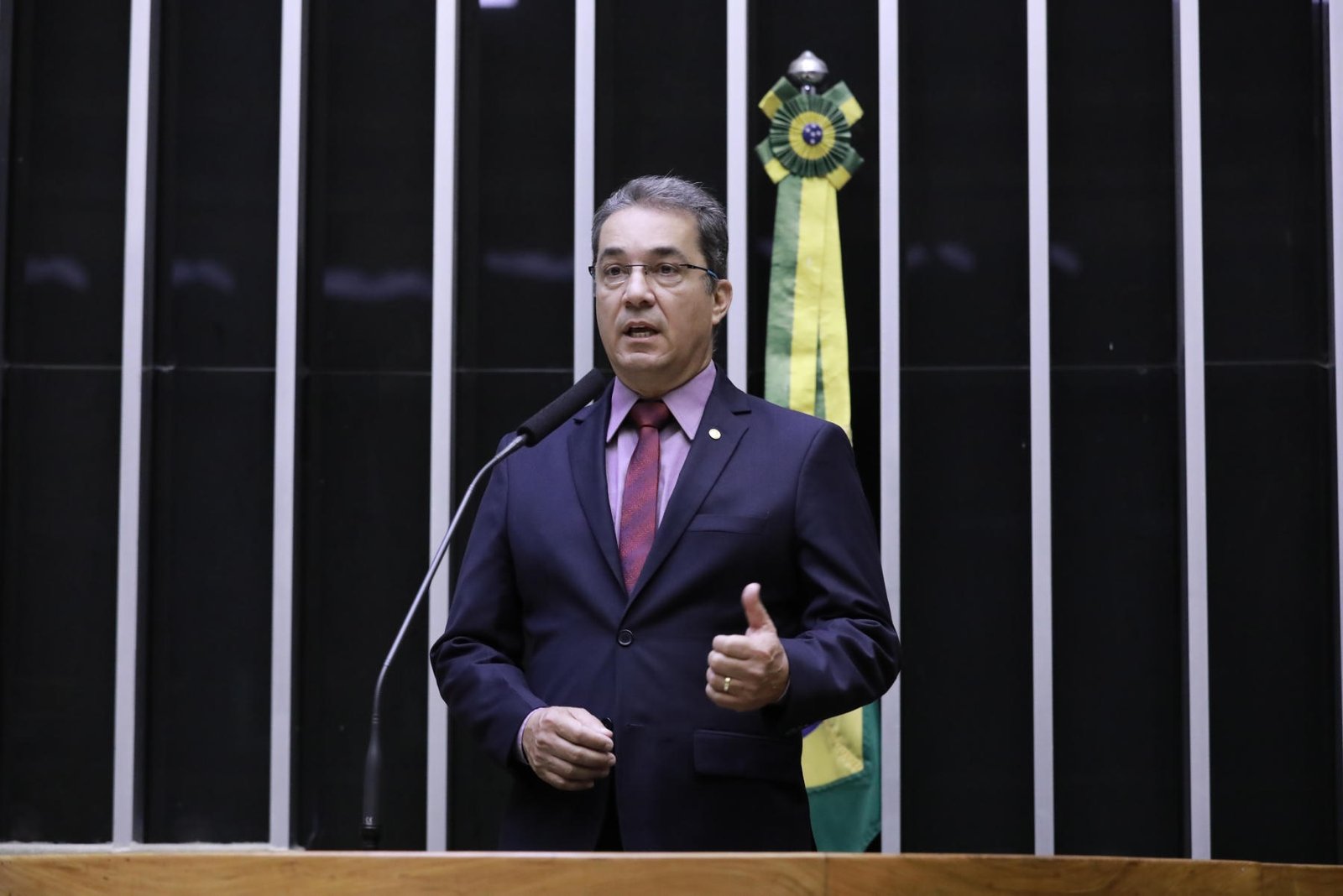 Ted Conti: Nenhuma falta, mas pouco resultado em 6 meses - Agência ...